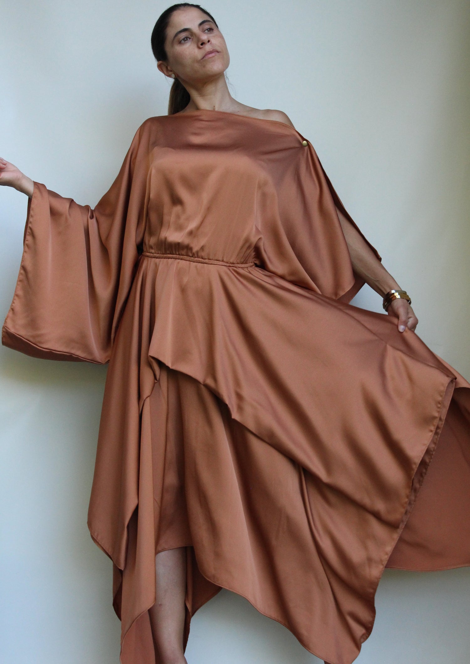 Bienvenidos a Moneka – moneka