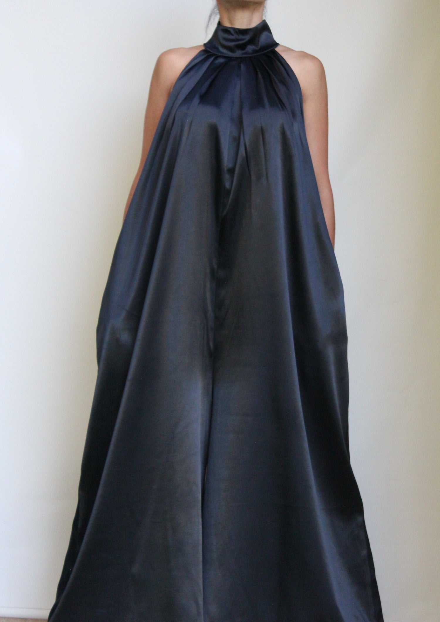 Bienvenidos a Moneka – moneka